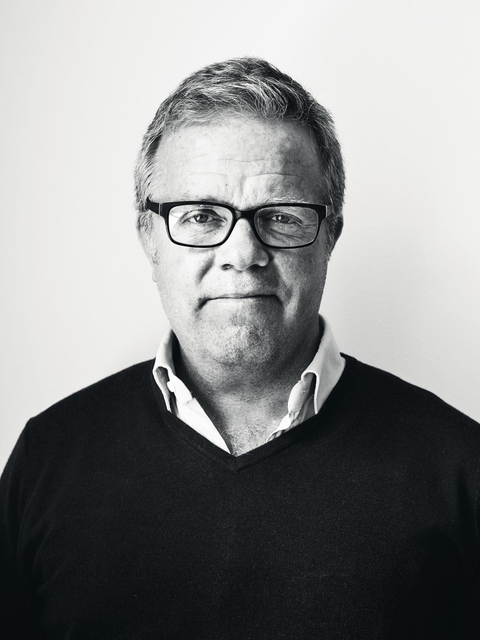 Når advokat Jon Wessel-Aas (48) skal tenke litt, tar han seg en tur på ...