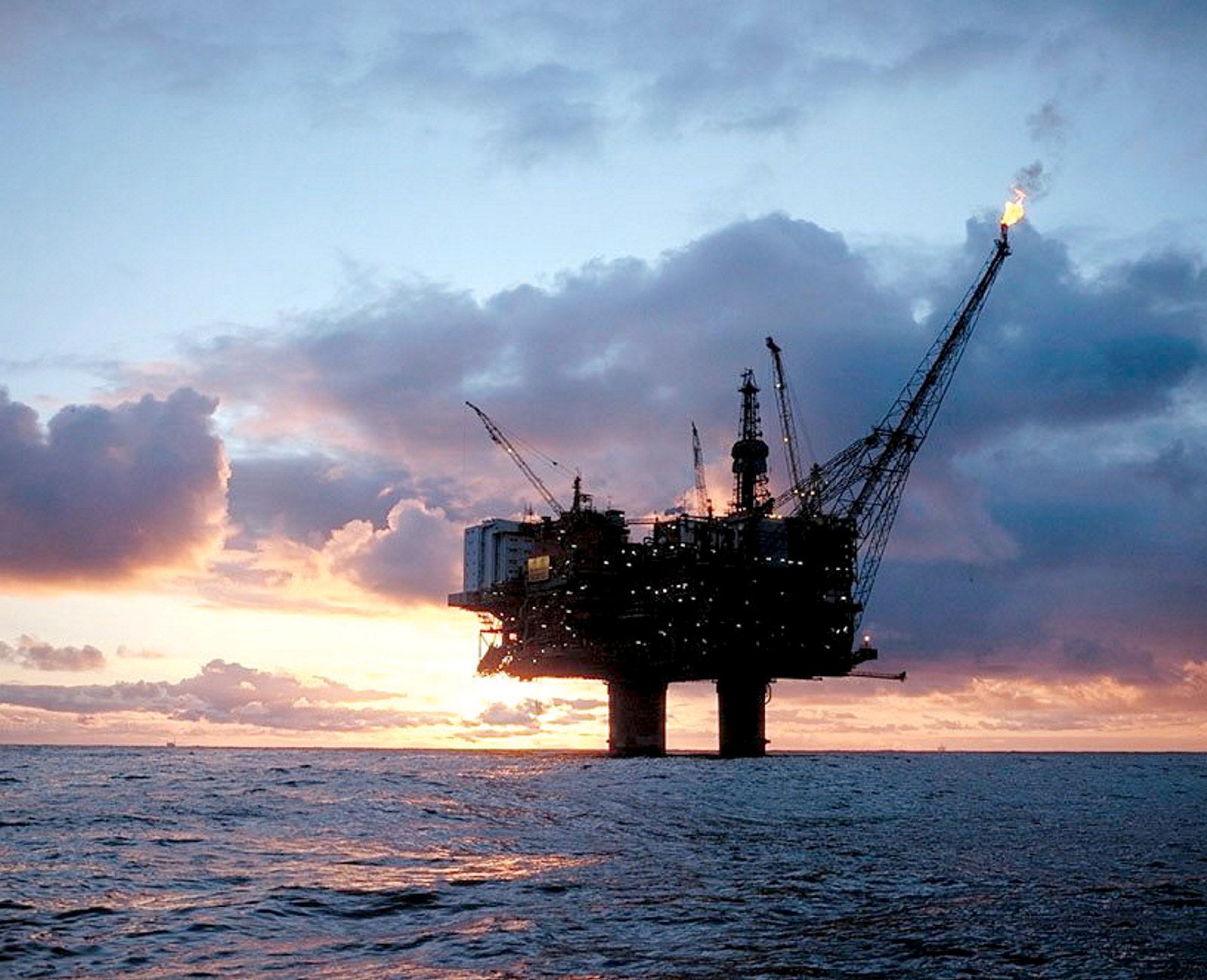 Okea kjøper oljefelt-andeler av Equinor for 2,35 milliarder kroner | DN