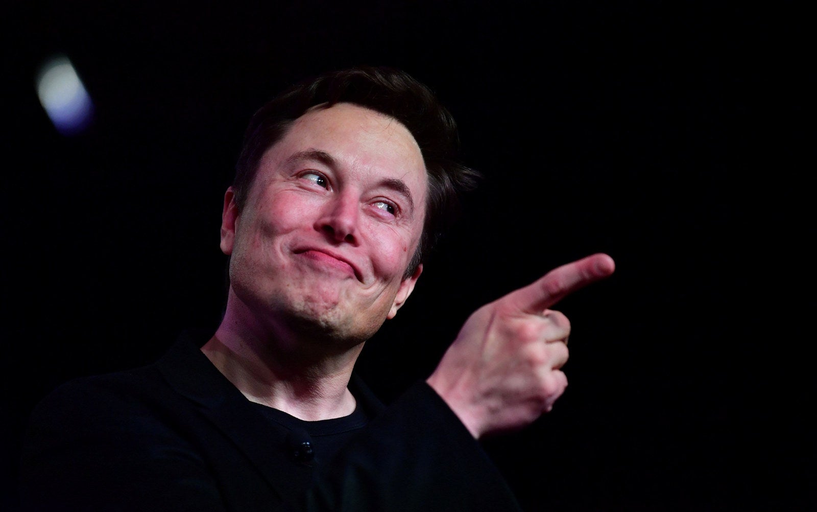 Elon Musk har kjøpt Twitter. La oss håpe det ikke er fordi han elsker ...