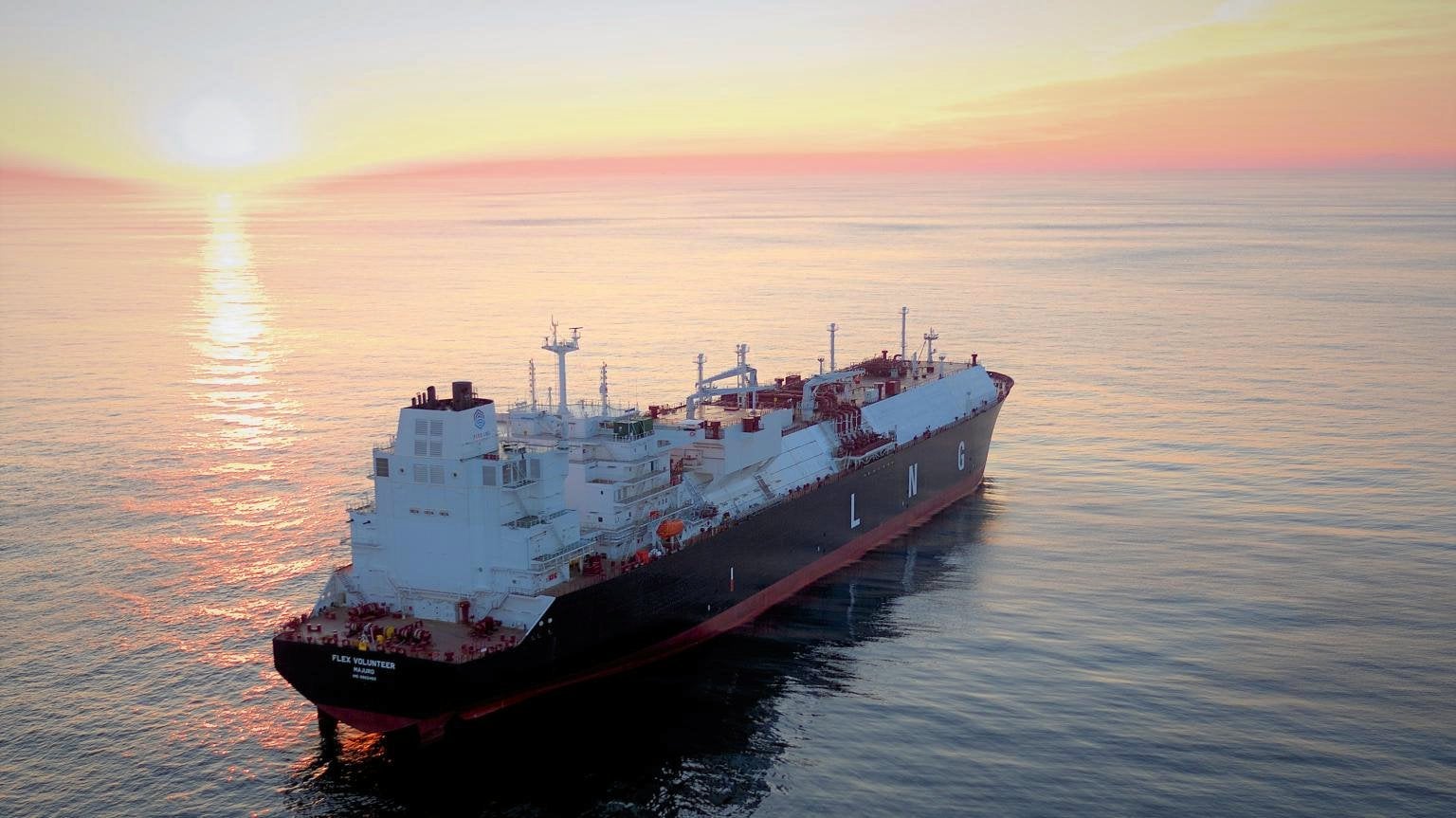 DNB cuts LNG spot rates outlook as ‘heavy’ orderbook weighs on freight ...