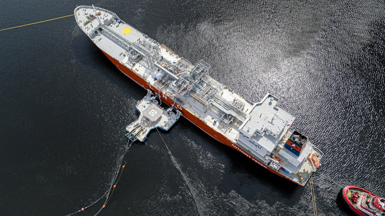 LNG cargo delivered in new test of floating jettyless kit
