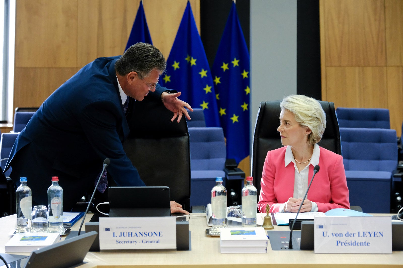 EXCLUSIVE | 'European Commission is considering Contracts for ...