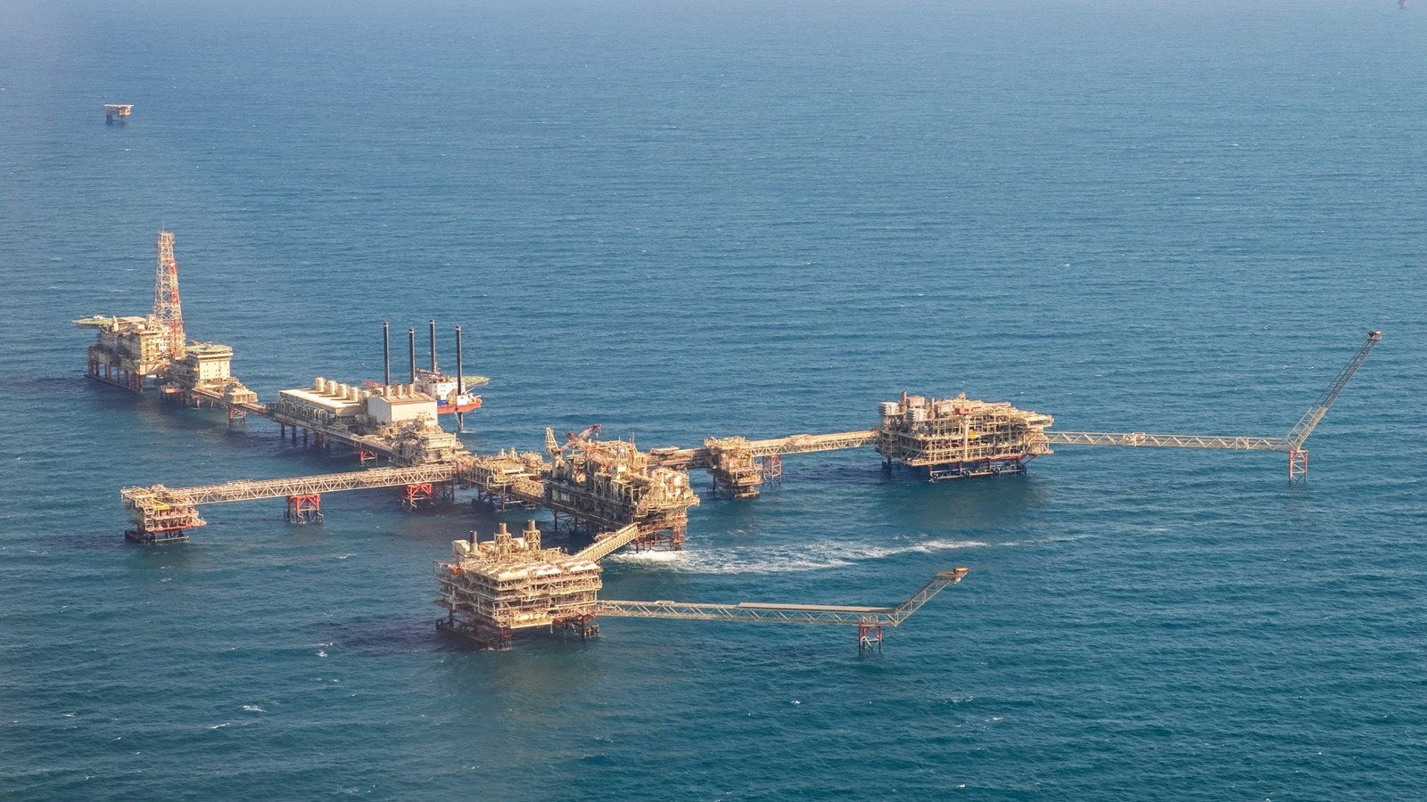 Duo in frame for Lower Zakum offshore contract in Abu Dhabi | Upstream