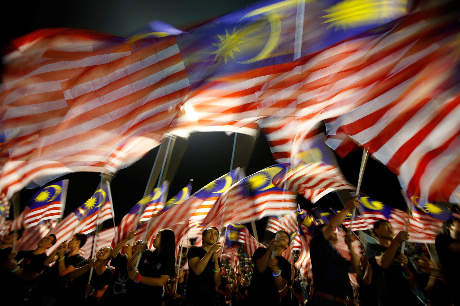 Shell snaps up acreage offshore Malaysia, partnering Petros and ...
