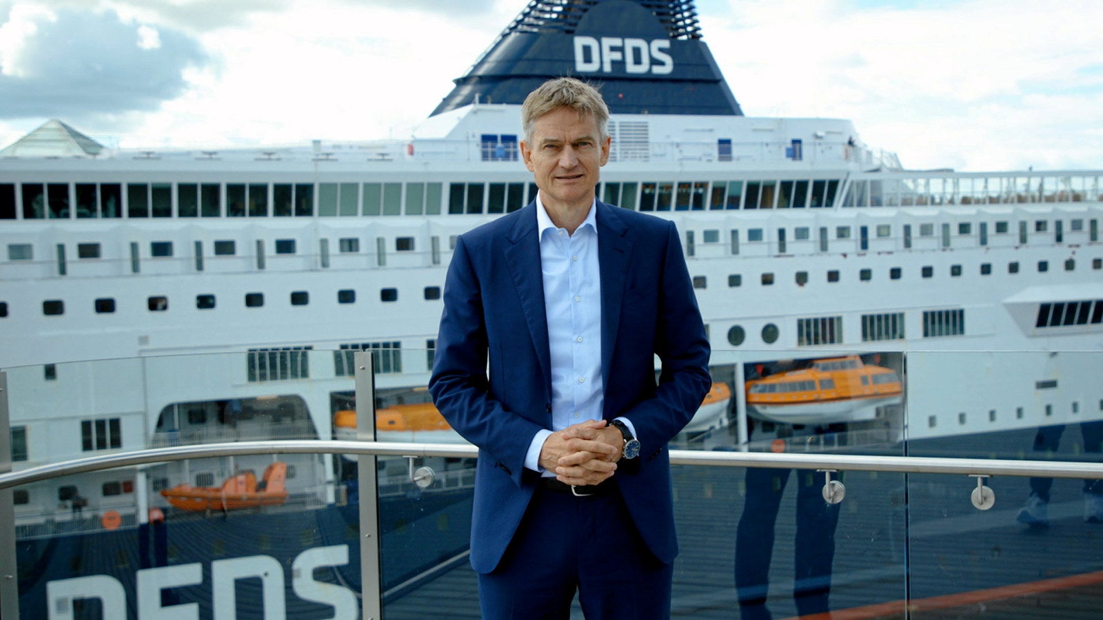 DFDS aims to go all electric with new ferries using e-fuel powered ...
