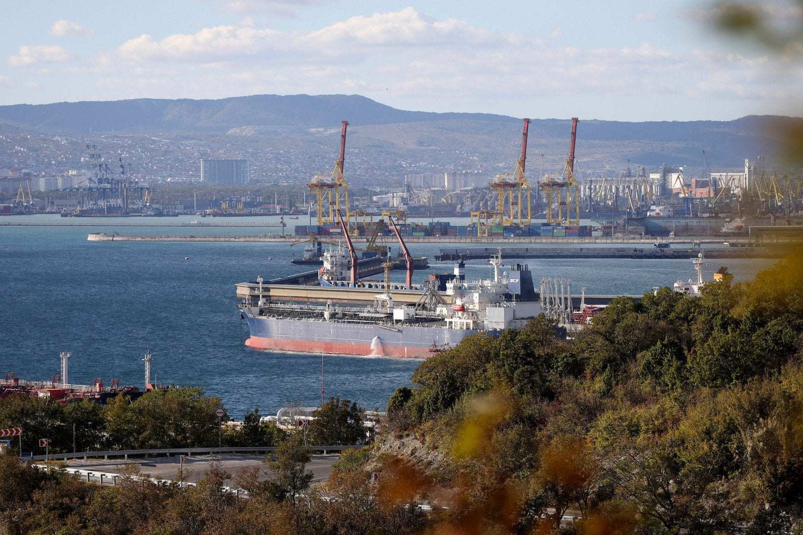 Clarksons upbeat on tankers as ‘dark’ fleet estimated at 10% of total ...