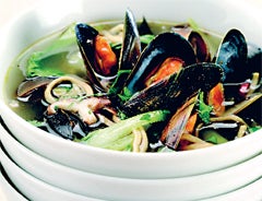 Recipe of the week: Thai mussel and noodle soup | Intrafish