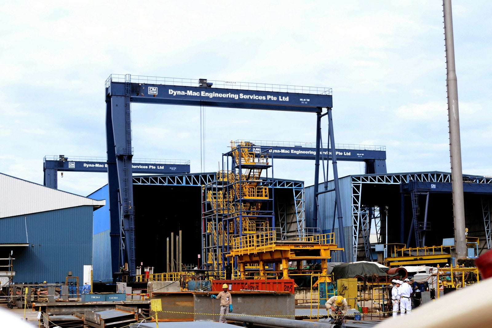 Hanwha Ocean snaps up stake in Singapore's leading topsides modules ...