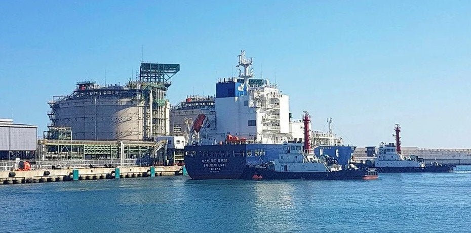 Samsung Heavy repairs small LNG ship with new version of home-grown ...