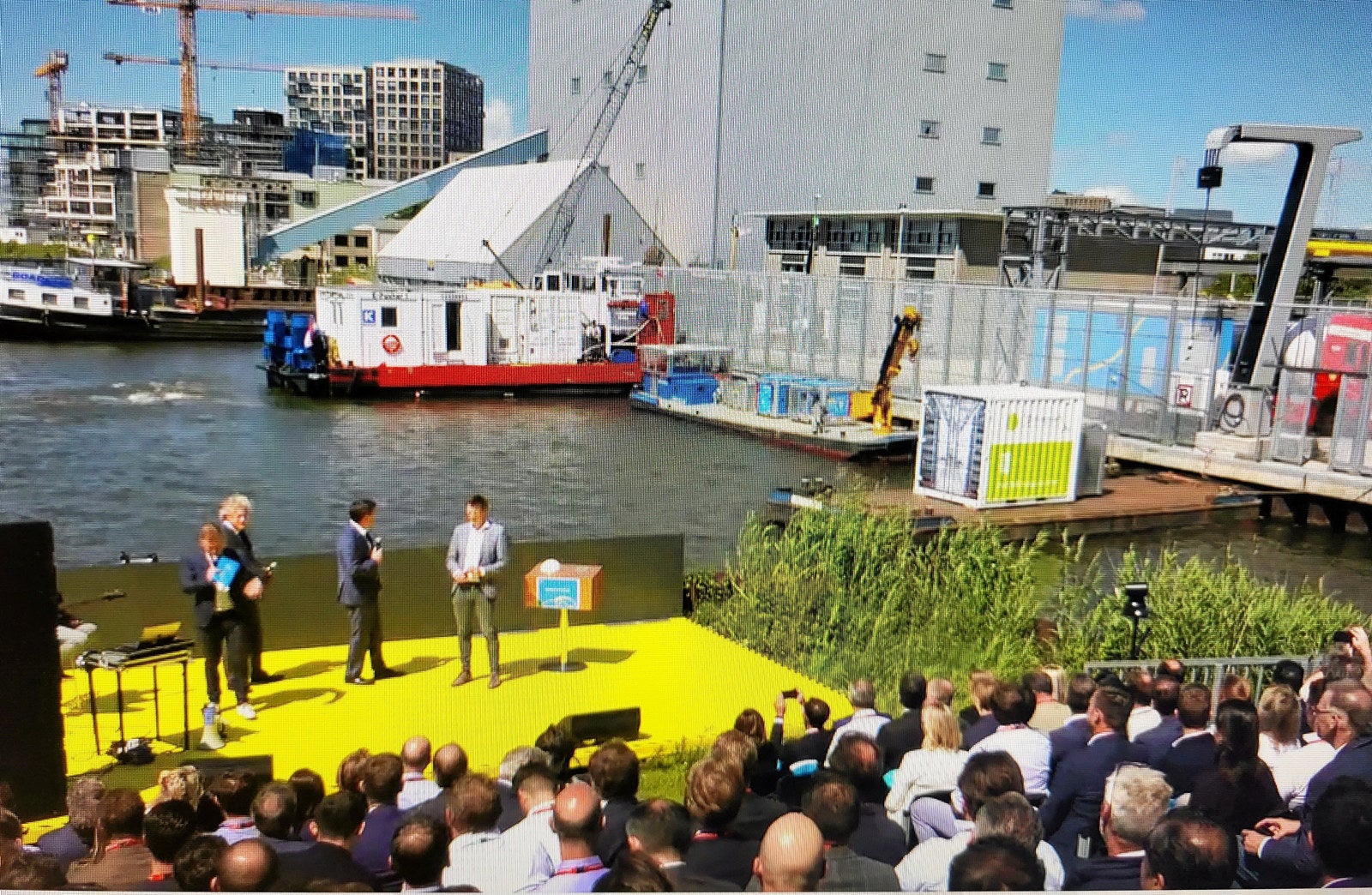 Shell rolls out ‘megawatt charger’ for ships and trucks in ‘unchartered ...