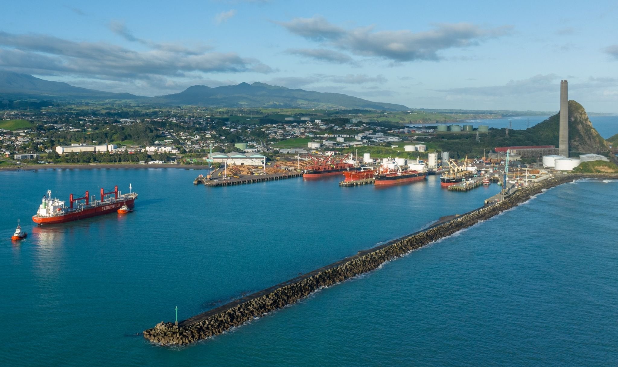 New Zealand launches hunt for advisers on its planned LNG import terminal