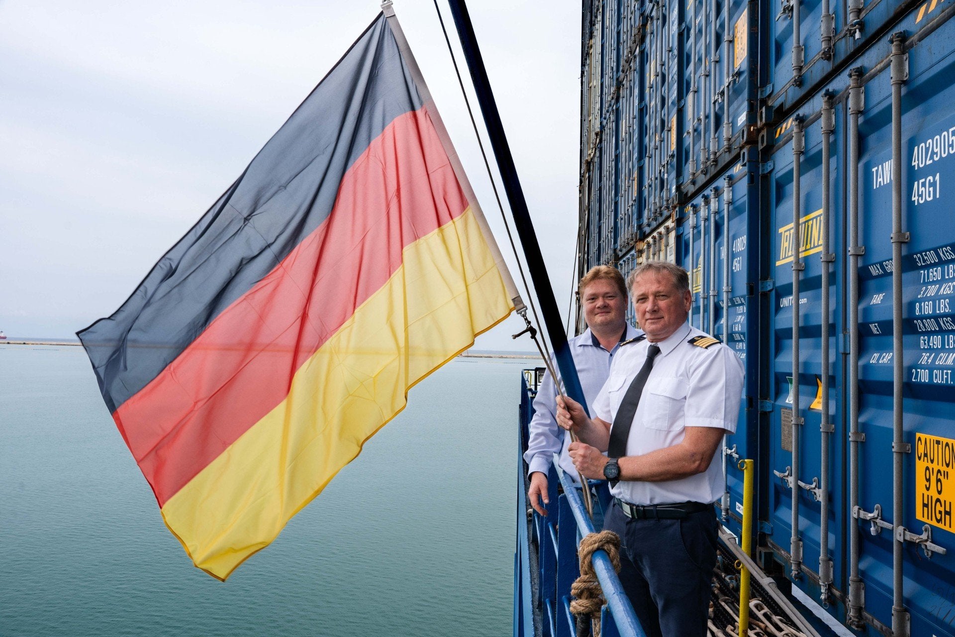 Lidl-owned shipping line to place entire fleet under German flag