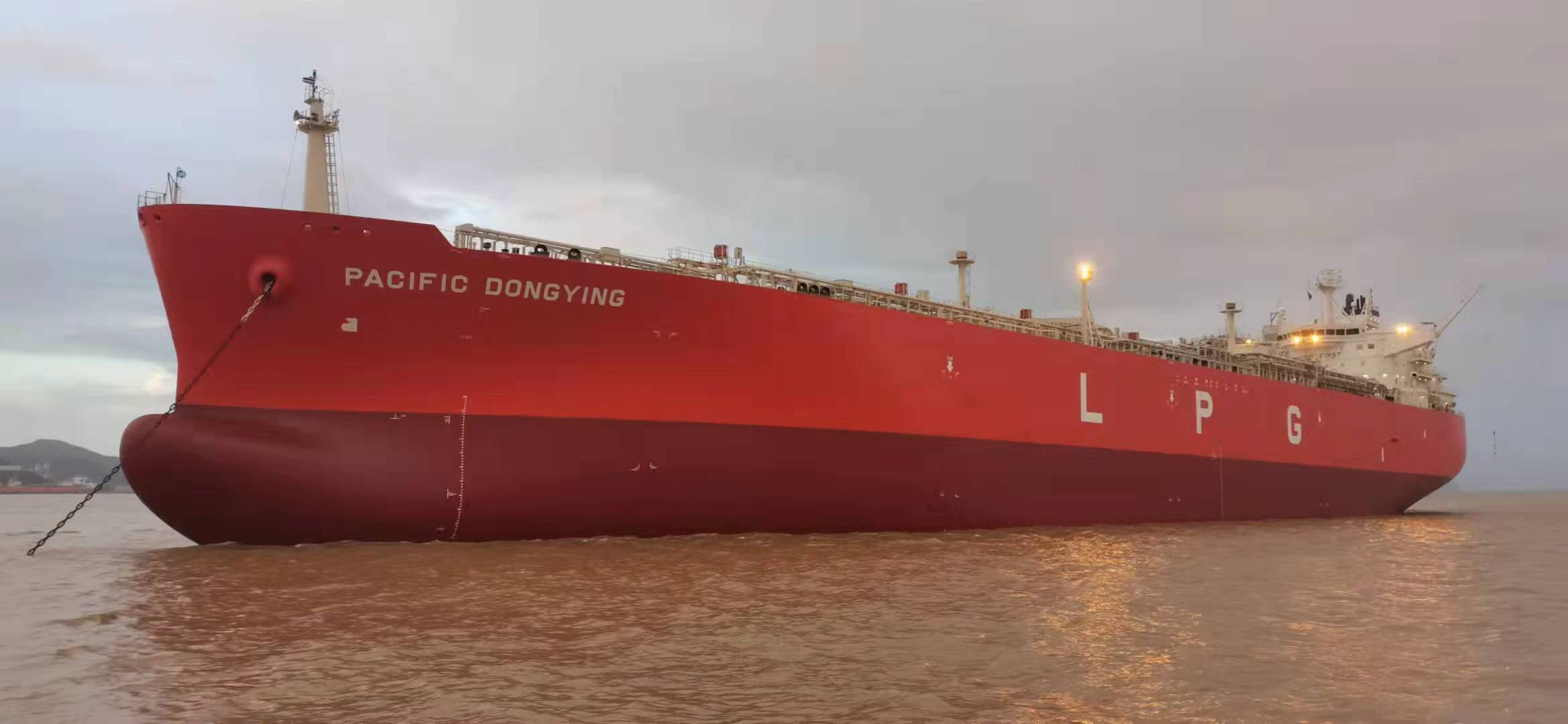 Chinese sellers line up South Korean-built VLGC for online auction sale