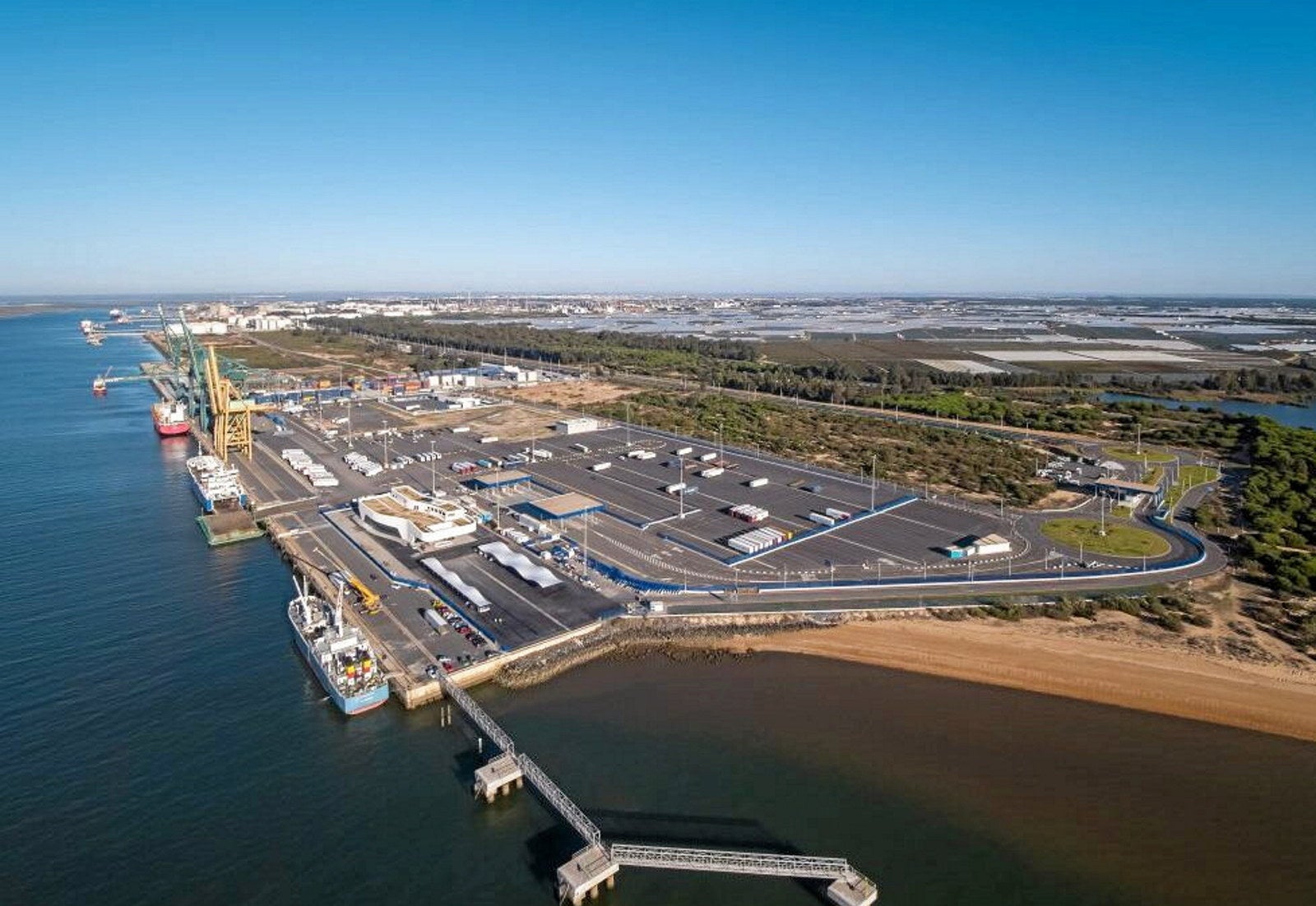 'Europe's largest' | Solar developer plans giant 800MW green hydrogen ...