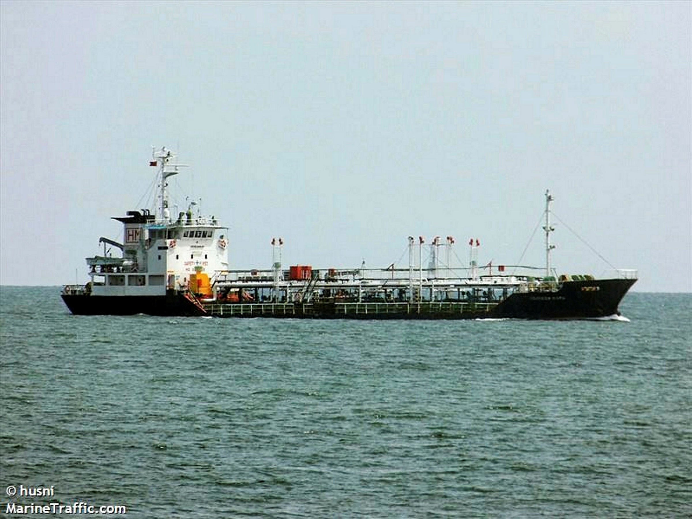 Tanker crew captures robber during raid off Indonesia