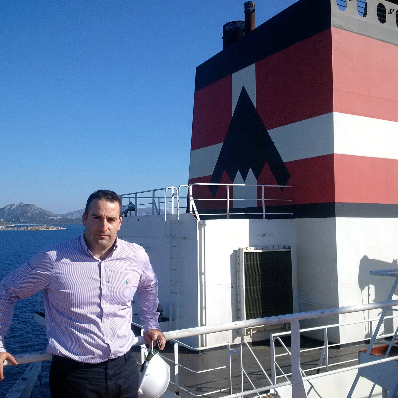 StealthGas sells LPG carrier pair in pivot to bigger vessels