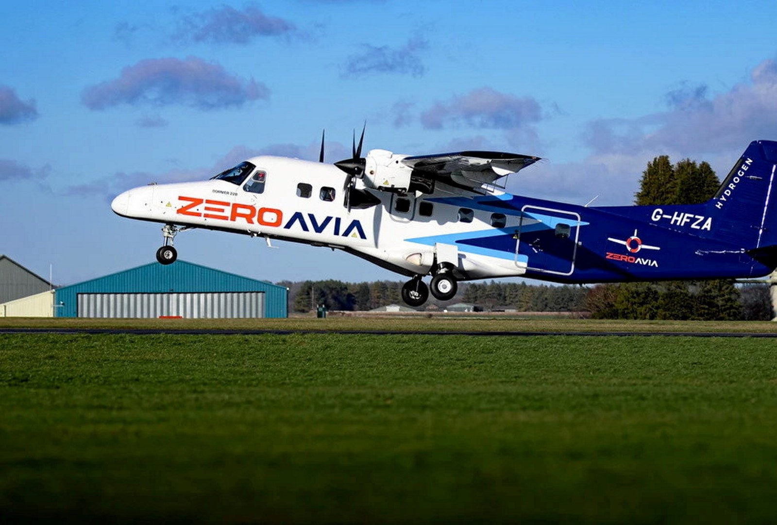 Shell and ZeroAvia plan hydrogen-powered passenger flights in Europe ...