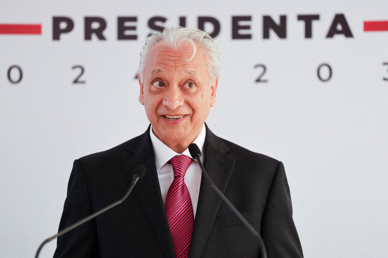 Pemex to invest $1.9 billion to revive production at heavy oil field ...