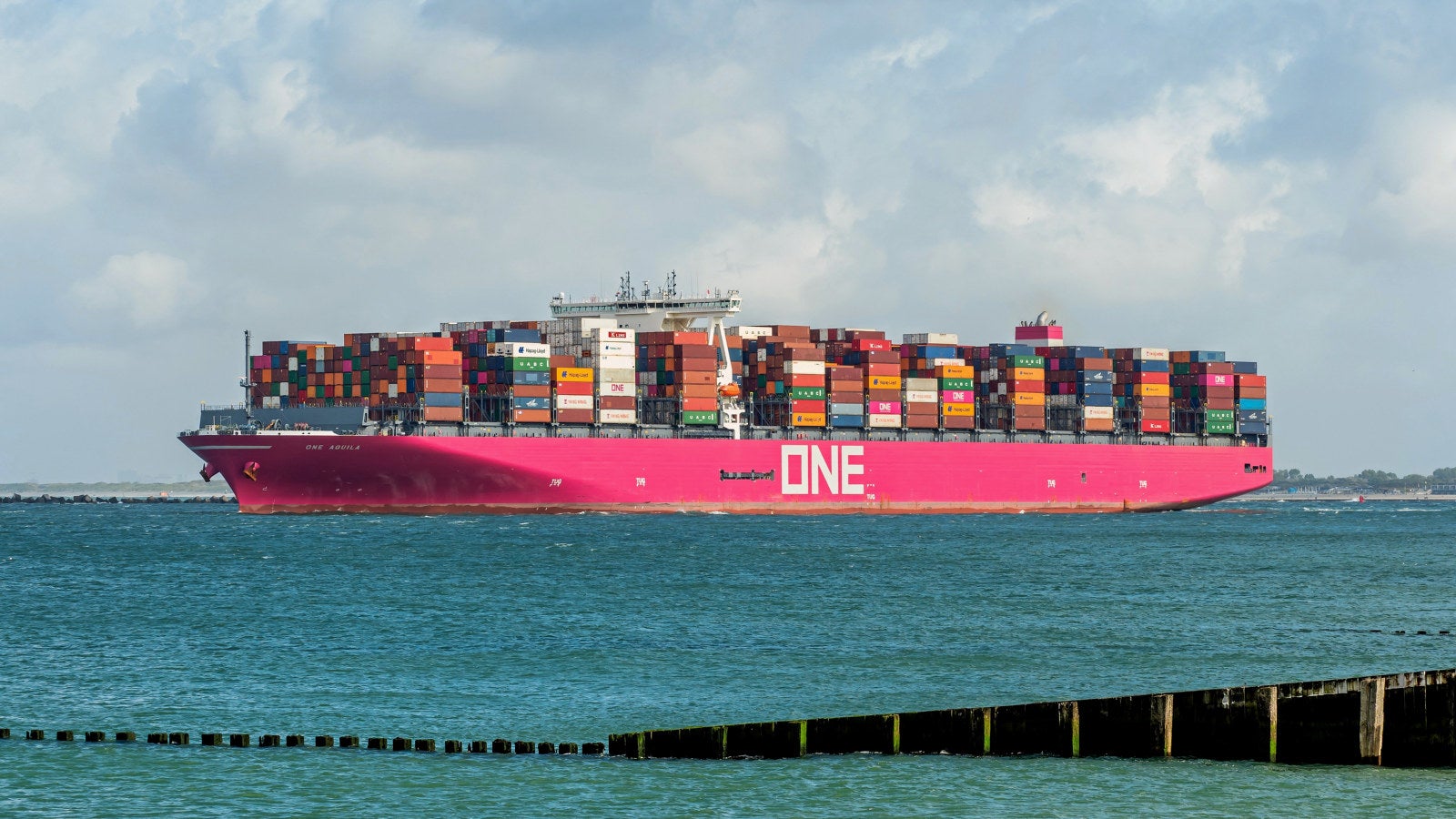 NYK Line’s first half profit slashed by over 80% on liner weakness