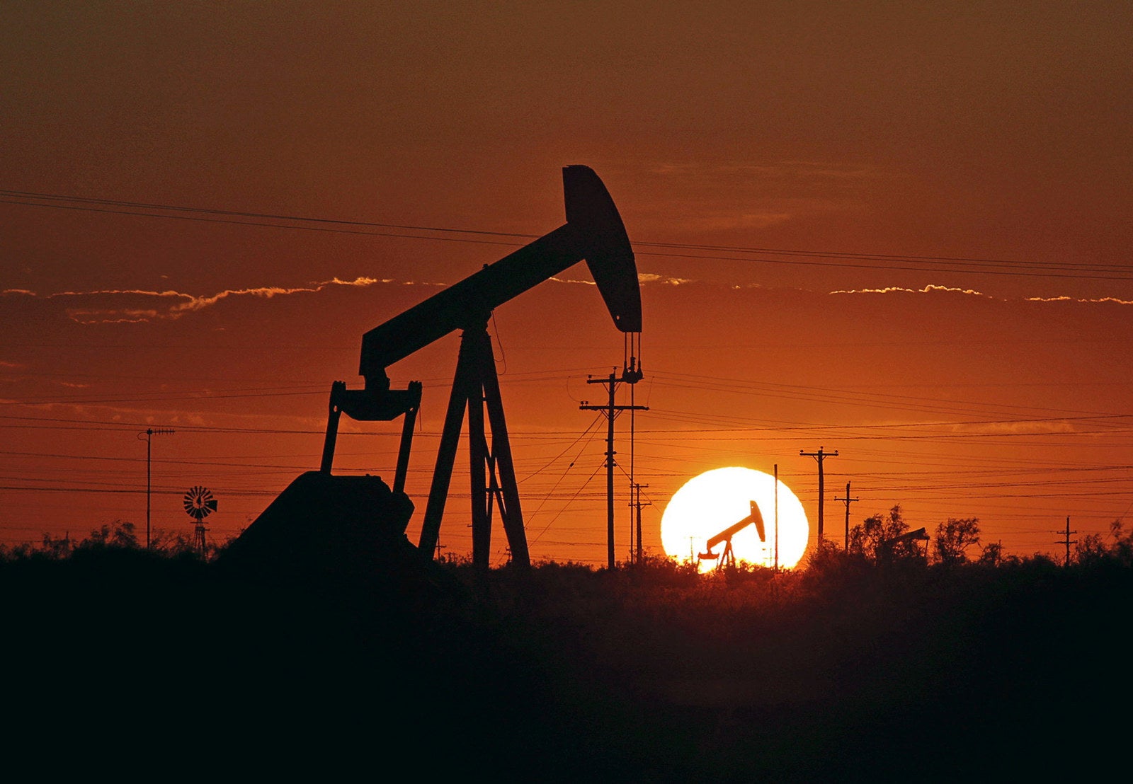 Efficiencies driving US shale drilling costs lower, squeezing an ...