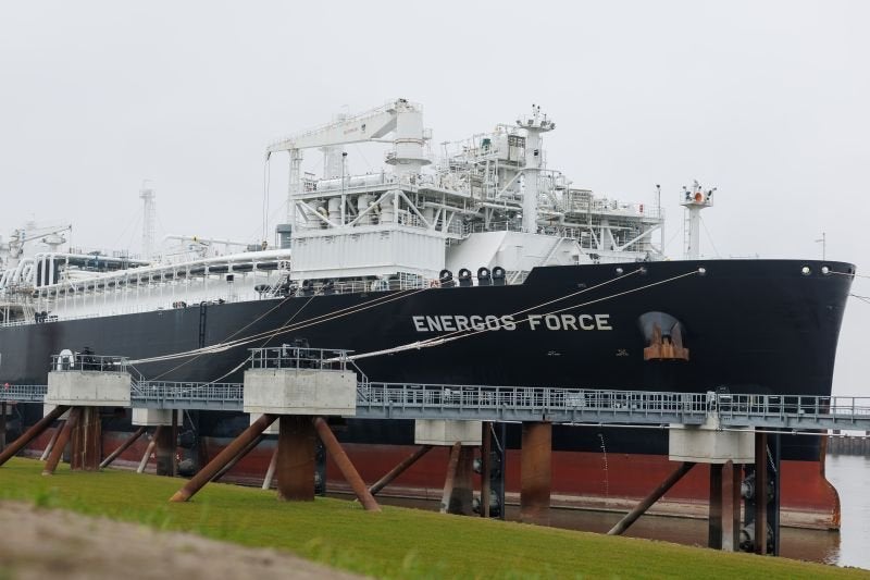 Germany’s DET reignites plan for FSRU-based Stade LNG import terminal