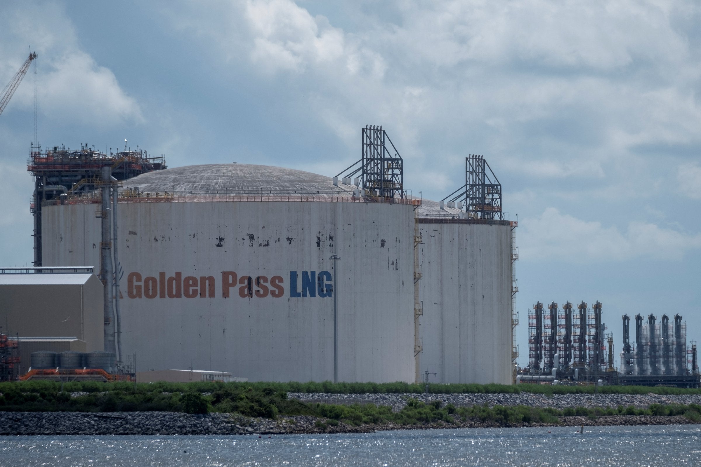 Revised contracts signed for Golden Pass LNG trains | Upstream