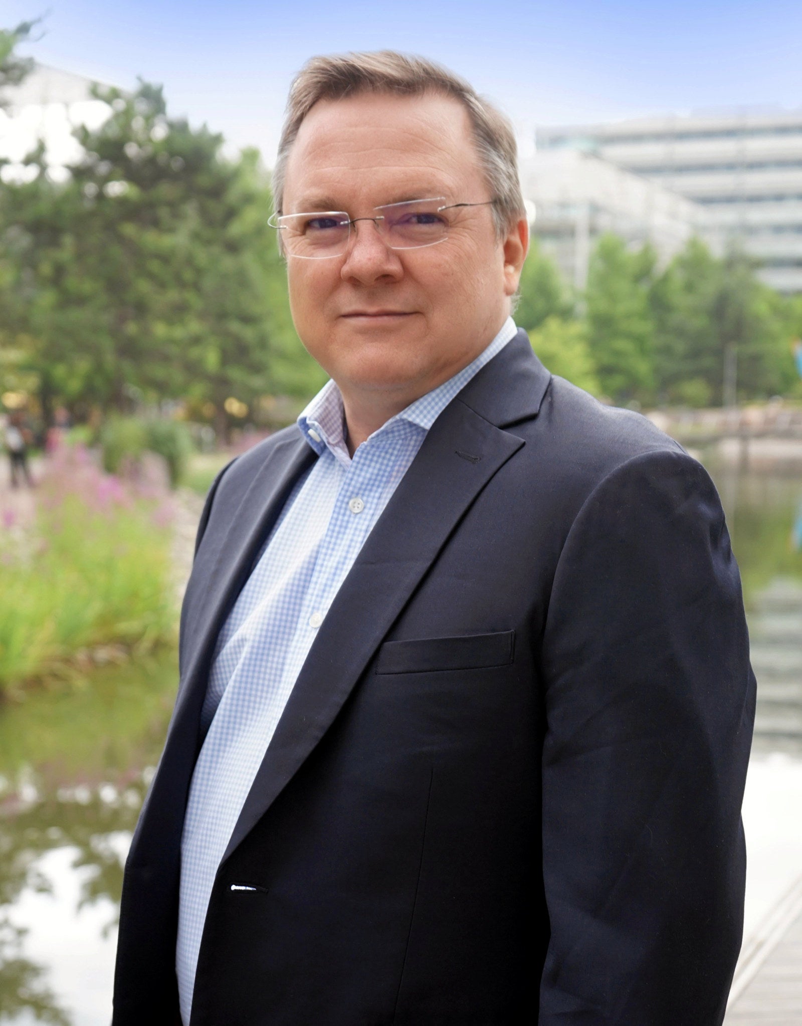 Sold: Driller divests jack-up fleet to target deepwater Golden Triangle ...