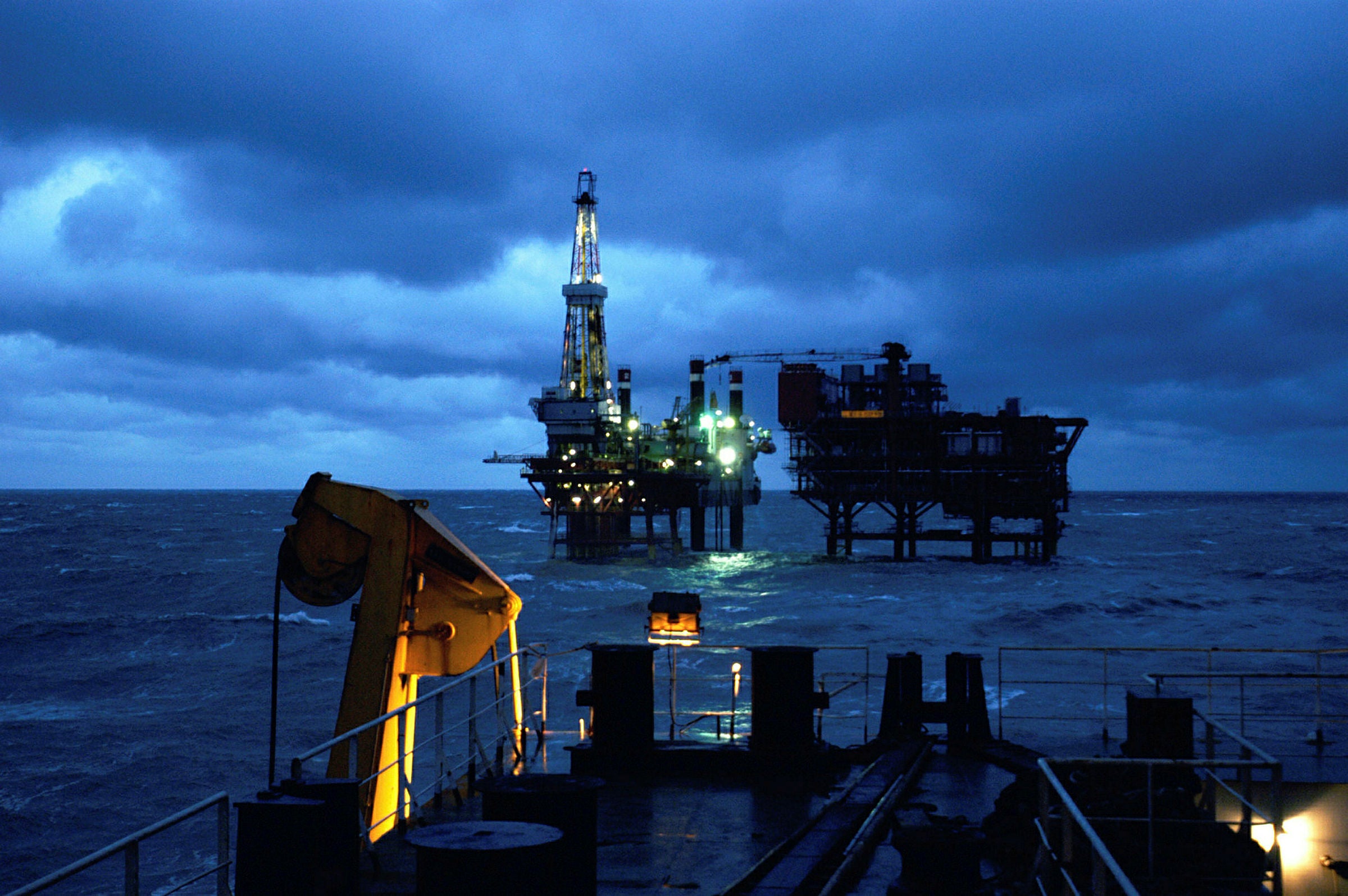 CNOOC Ltd fires up shallow-water oilfield in China's Bohai Sea | Upstream