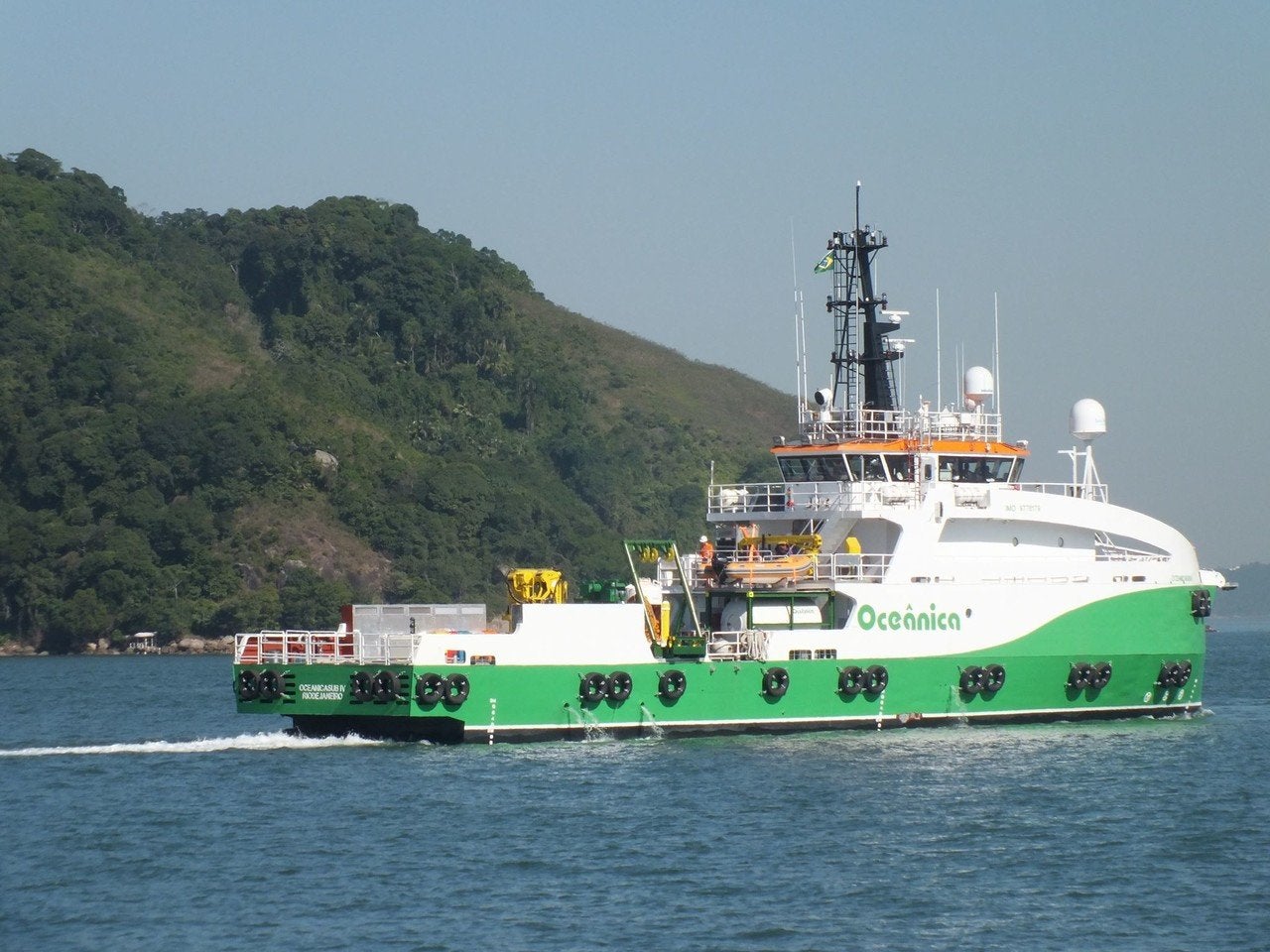 Oceanica wins over $700 million in vessel contracts with Petrobras ...