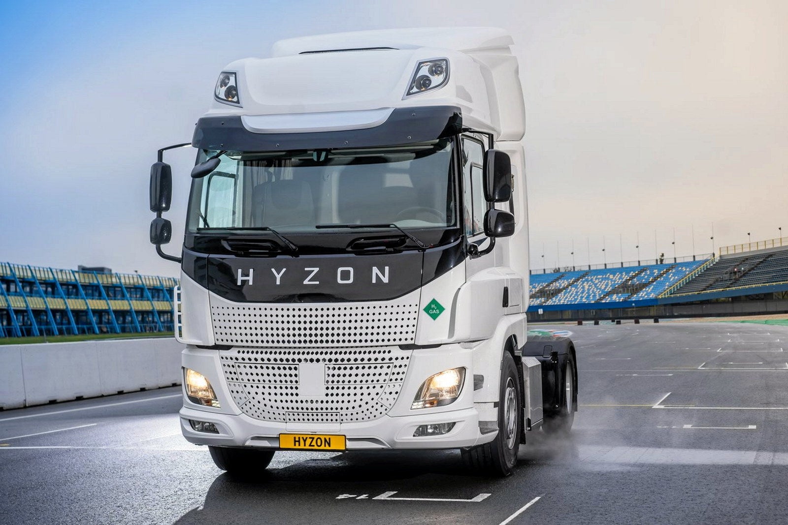 Troubled hydrogen truck maker Hyzon Motors heading for delisting after ...