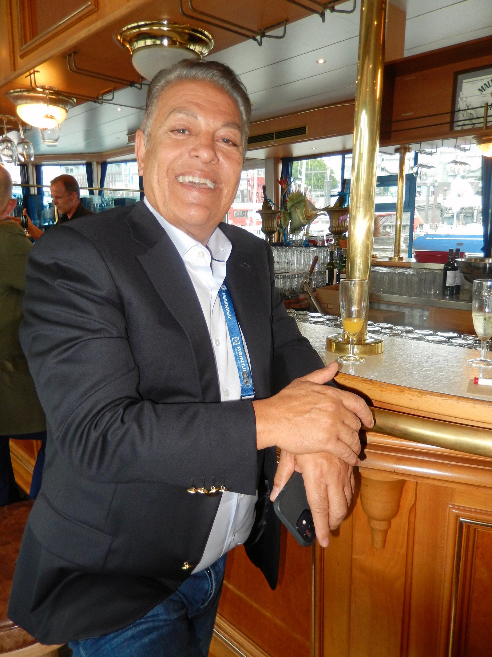 Peter Dohle and Foroohari snap up container ships from Evangelos ...