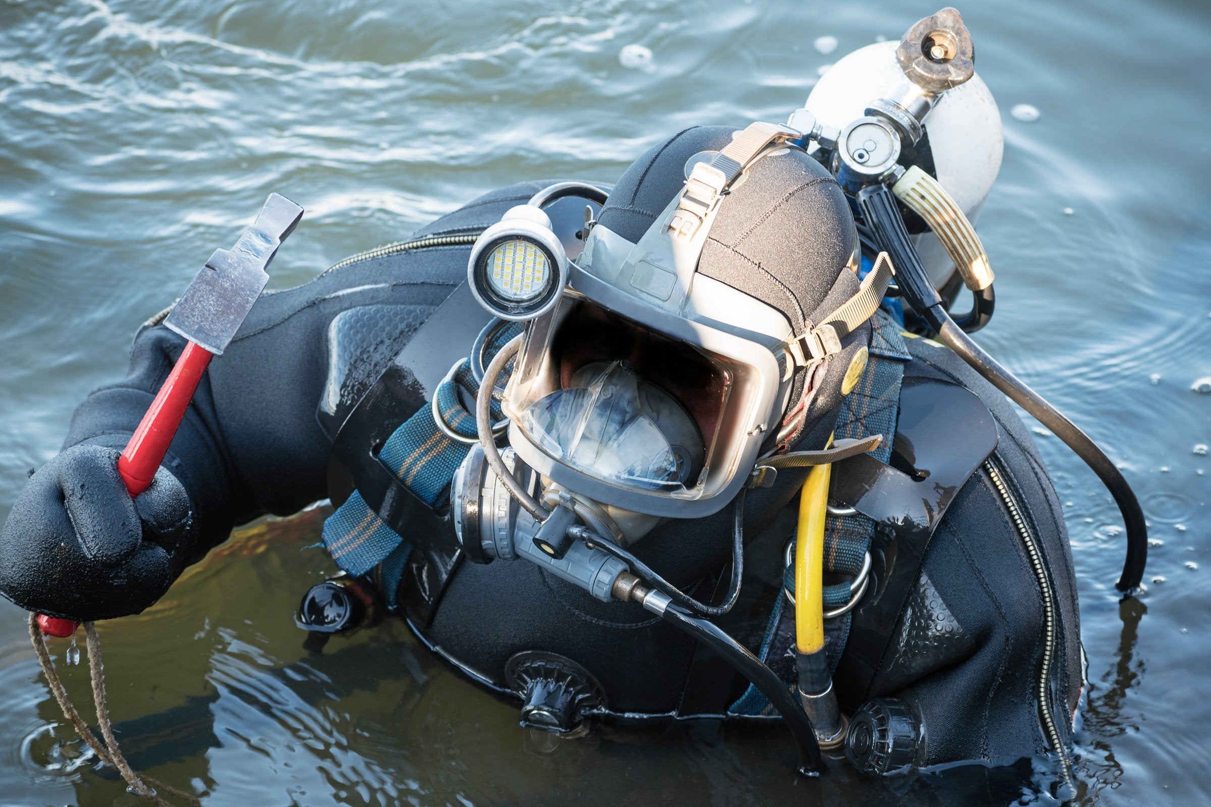 Diver dies at AquaChile salmon farm