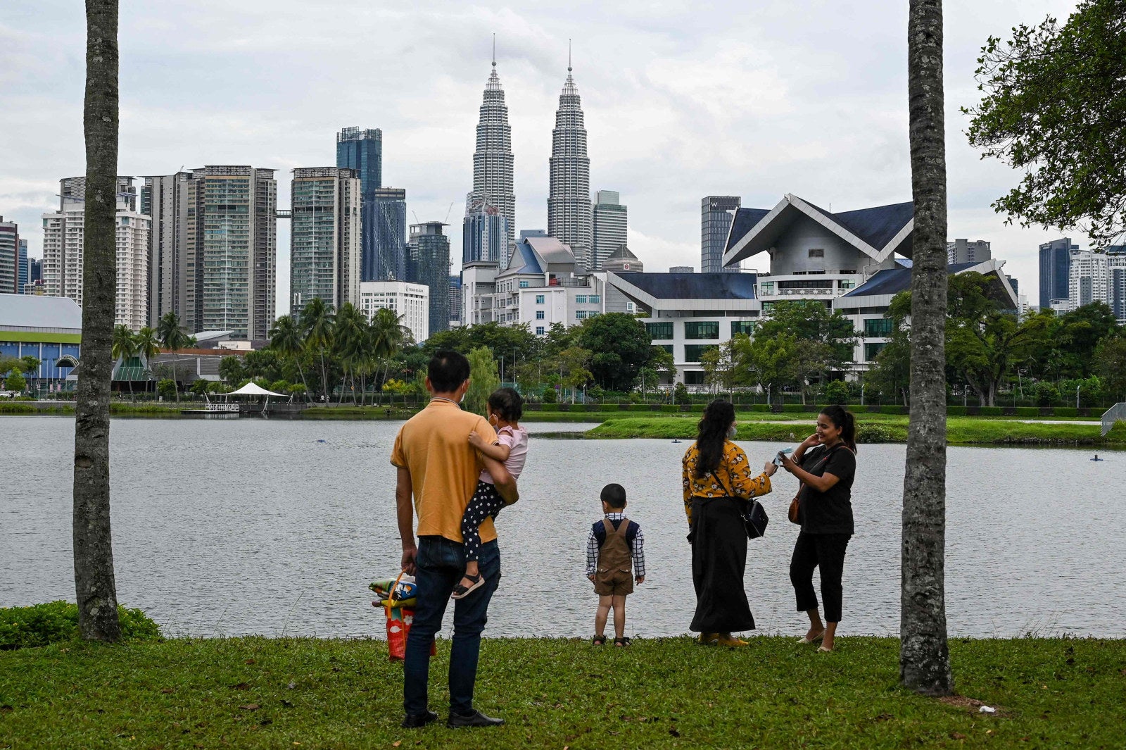 Petronas Carigali sources offshore rig for firm five wells | Upstream