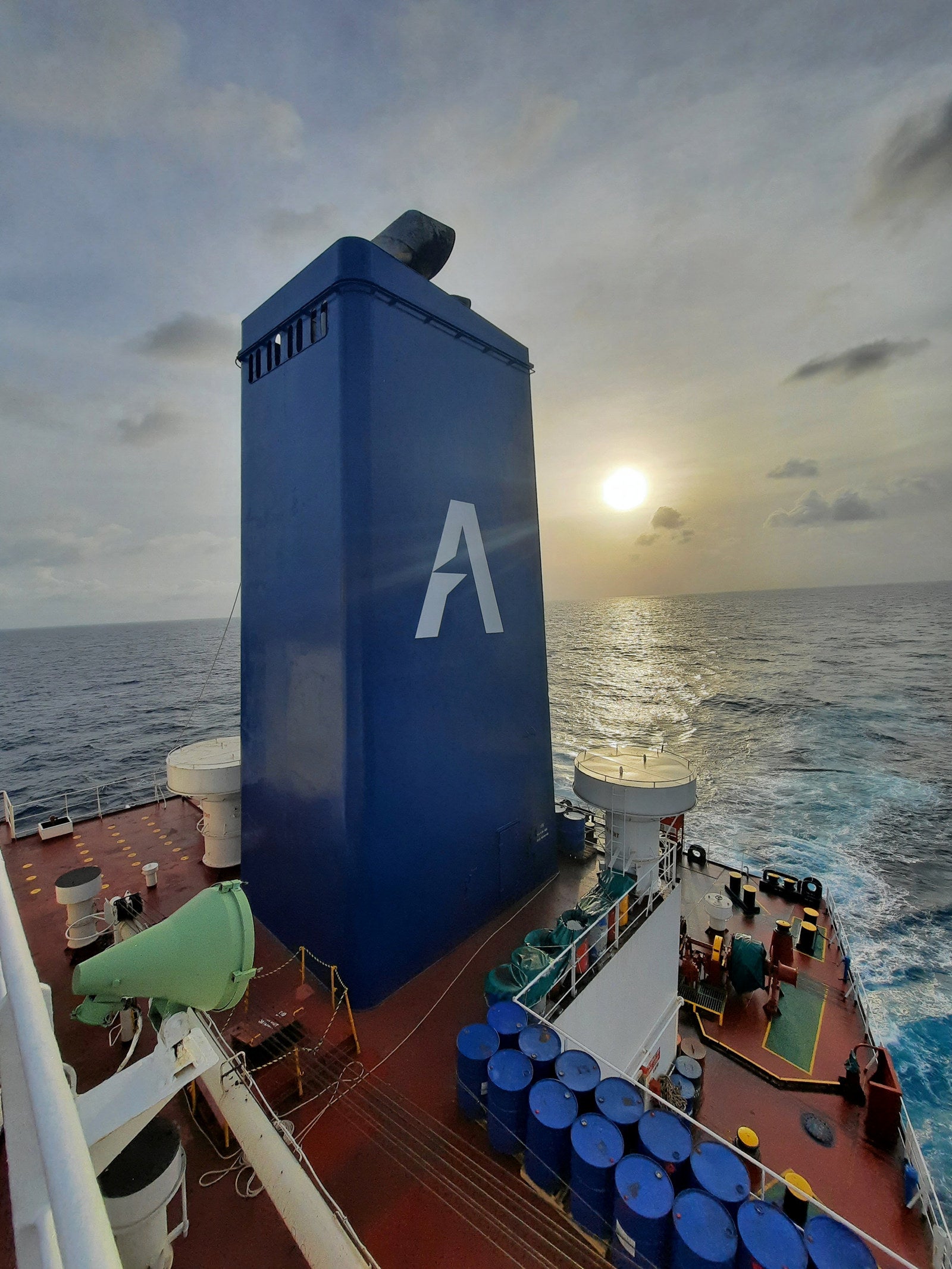 Greek shipowner mulls spectacular asset play as product tanker triples ...