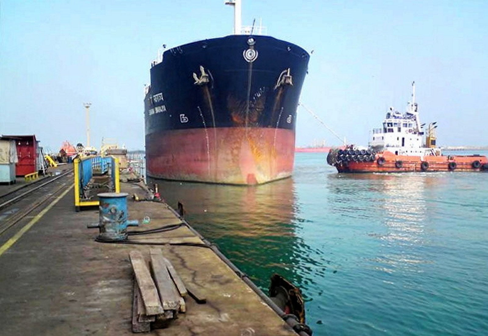 Tanker blast death toll reaches six as standards come under fire in key ...