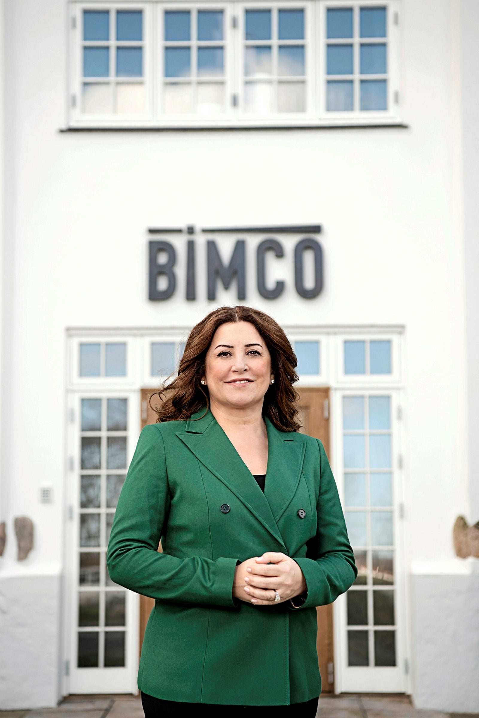 New Bimco clause gives owners the right to deviate for crew changes