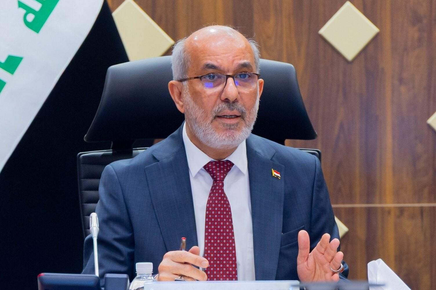 Iraq's new oil minister pledges better terms for international ...