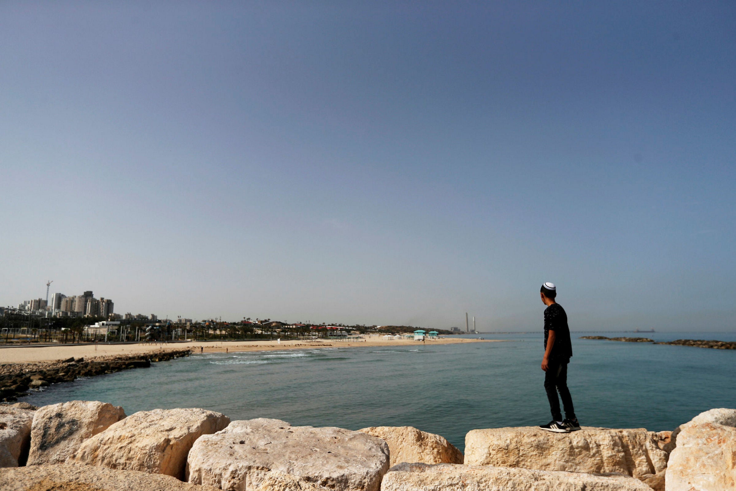 Landmark agreement in sight as Israel signs provisional deal to ...