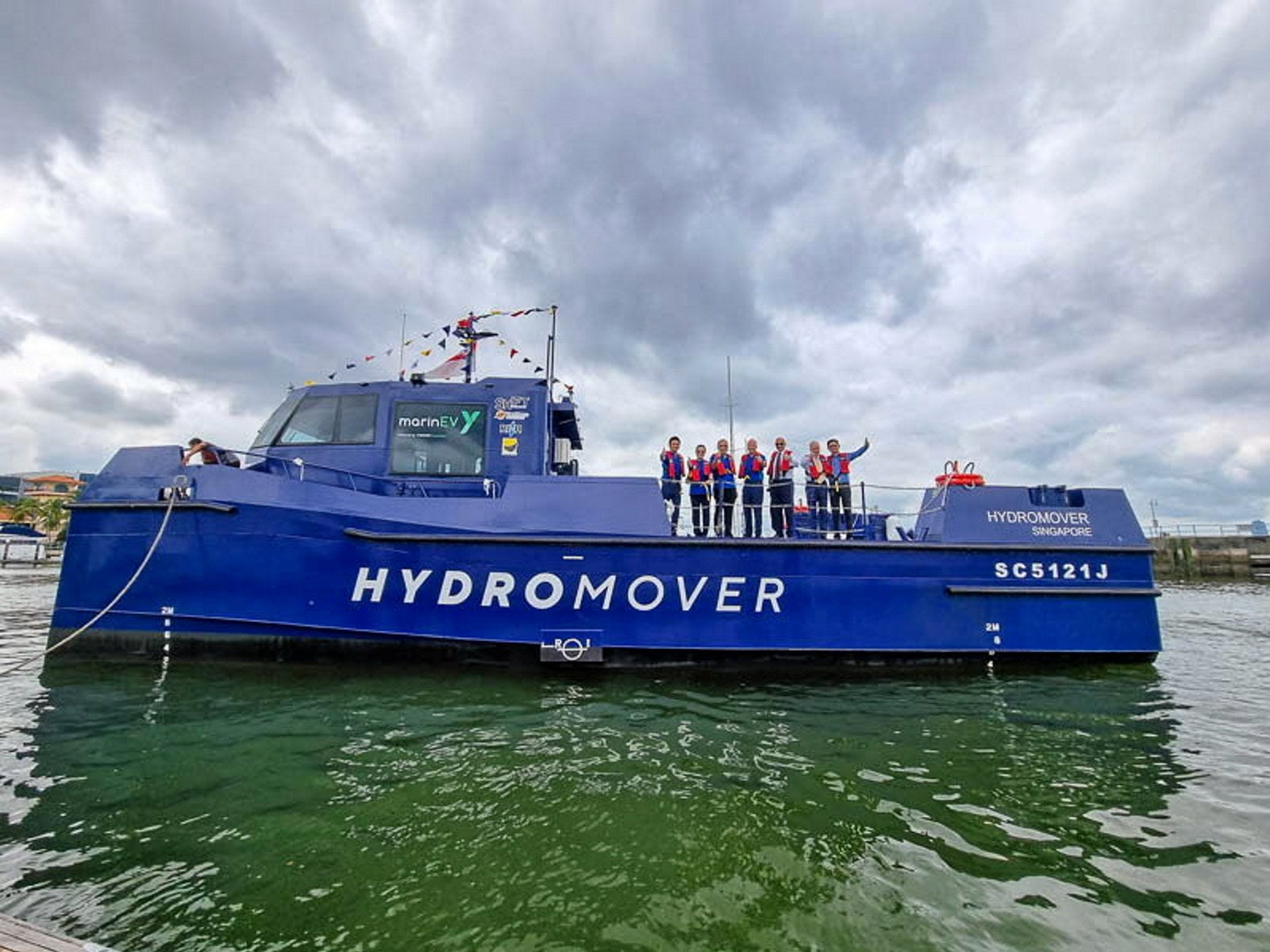 Singapore debuts first ‘zero emission’ electric cargo vessel
