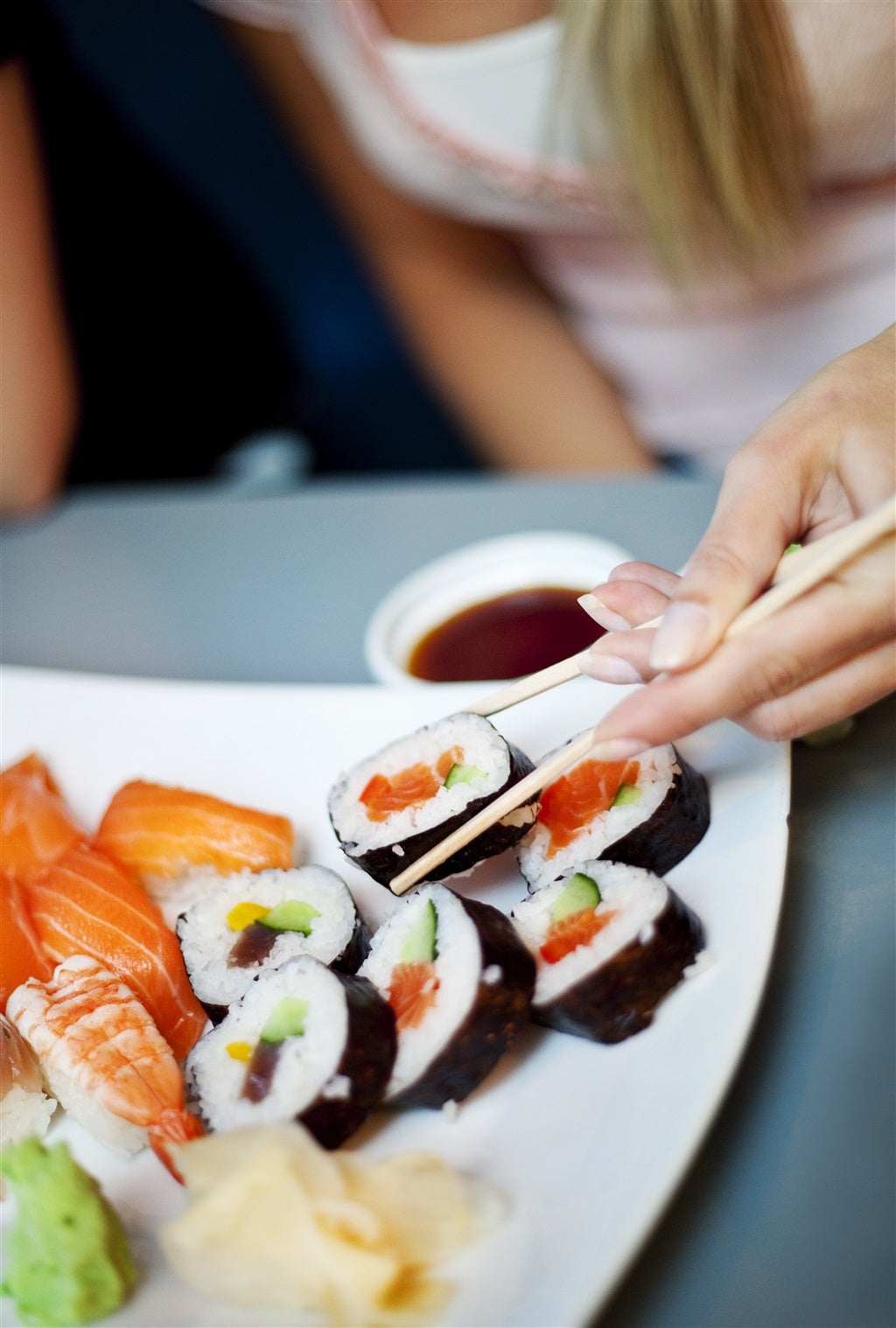 'Sushinomics' index shows steady rise in sushi roll costs | Intrafish