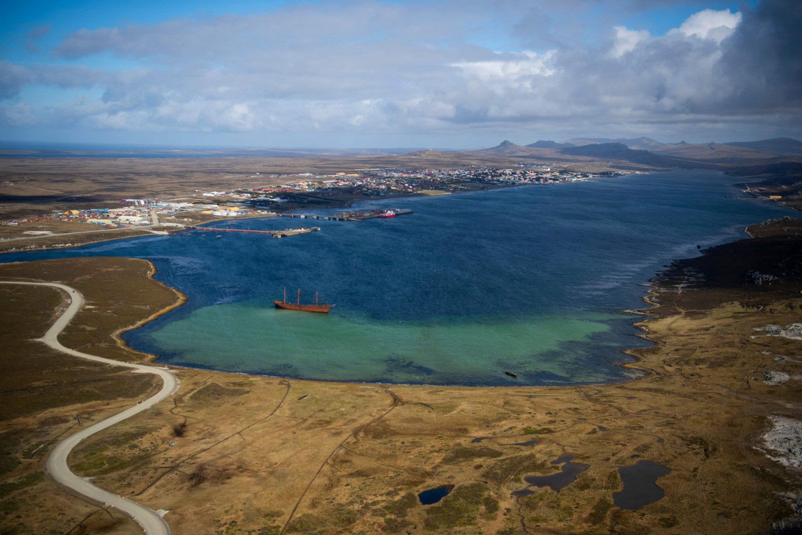 Falklands government approves licences linked to major offshore project ...