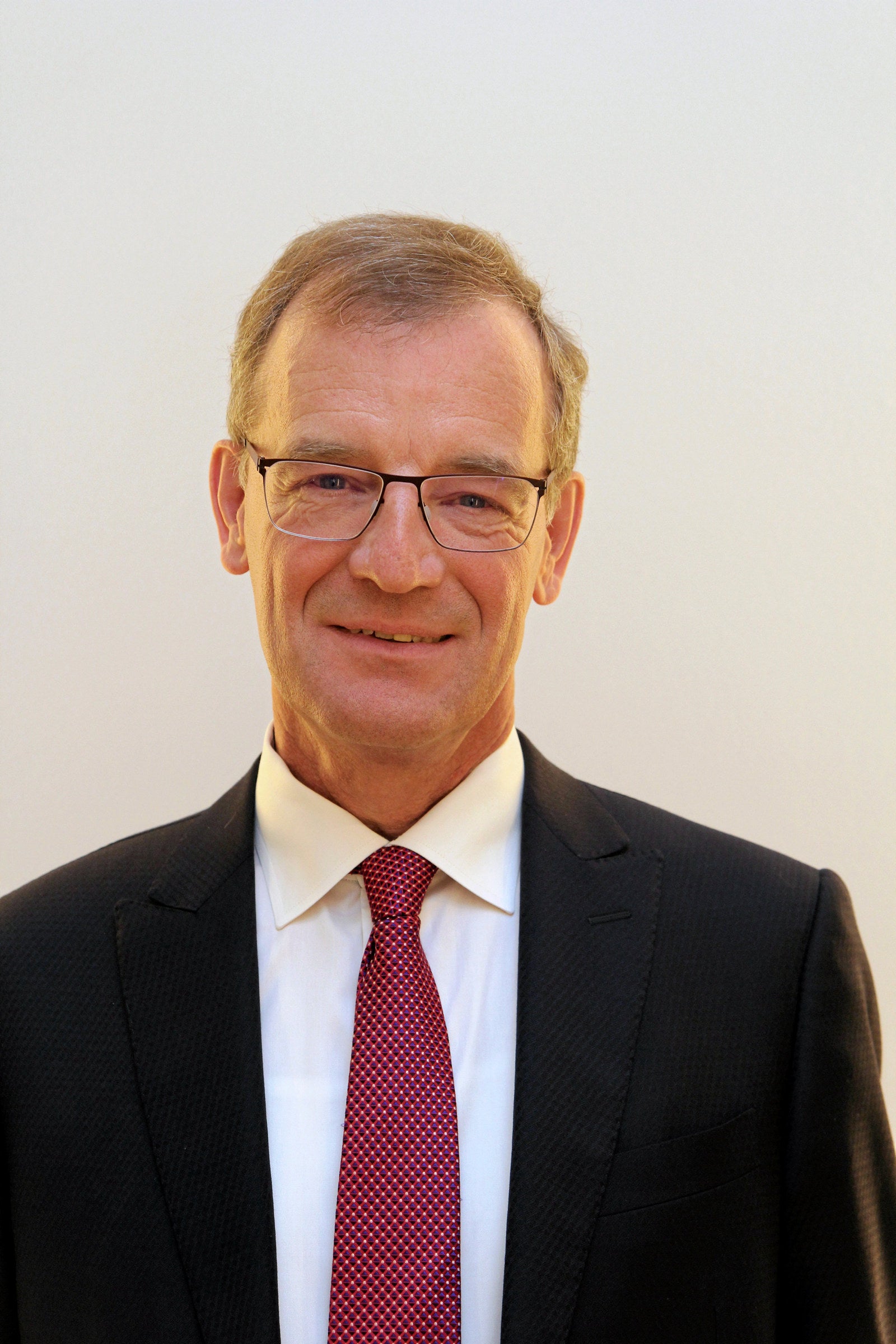 Embattled wind group Enercon names ex-Nordex chief Zeschky as new CEO ...