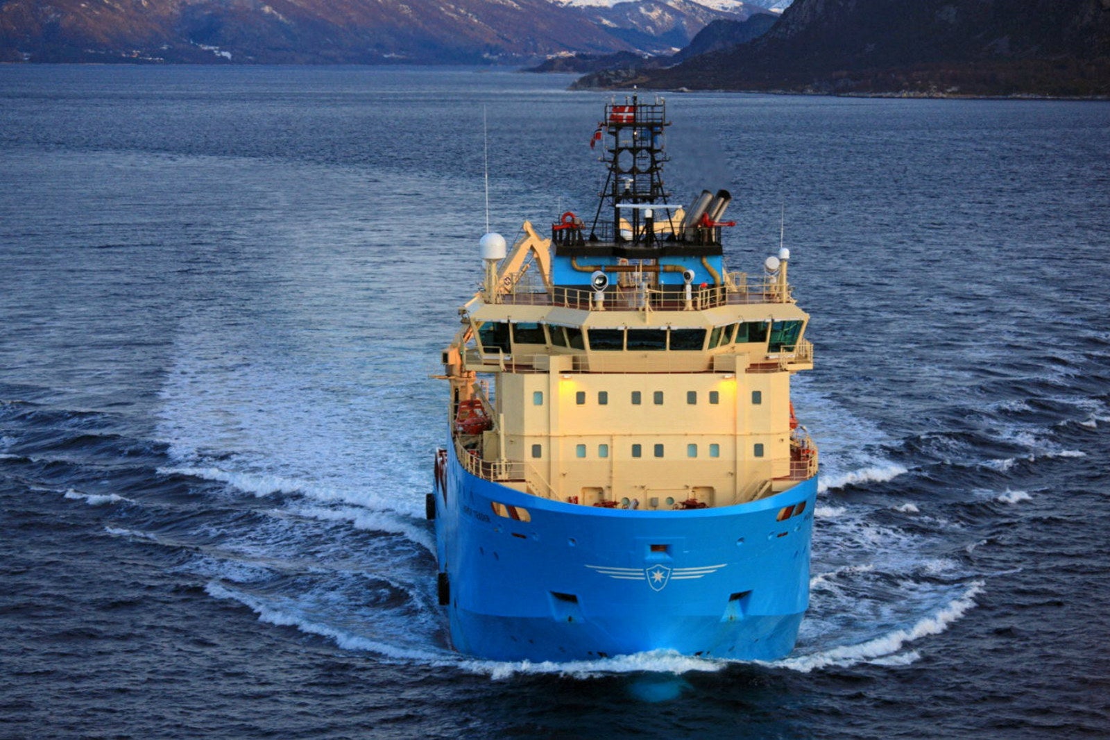 North Sea AHTS ships cash in before migrating south for winter