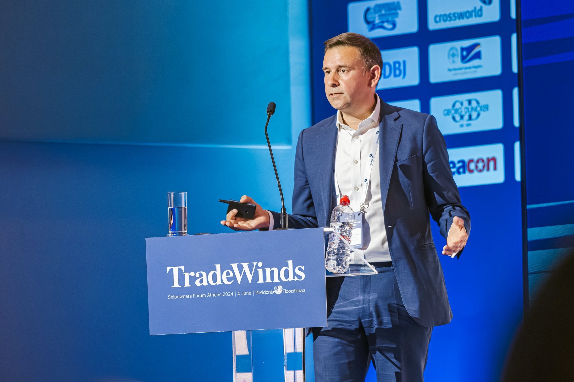 Container ships prop up Clarksons index as remaining sectors plunge 31% ...