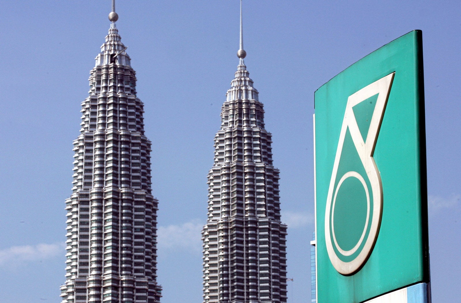 Production shut in at Malaysian platform after Petronas Carigali gas ...